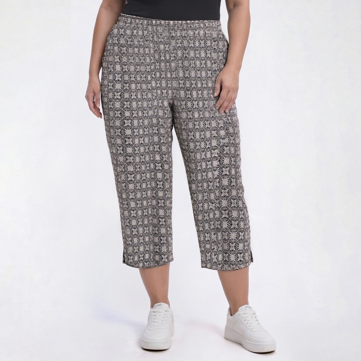 Click here for Plus Size Emily Daniels Pull On Geometric Capris w... prices